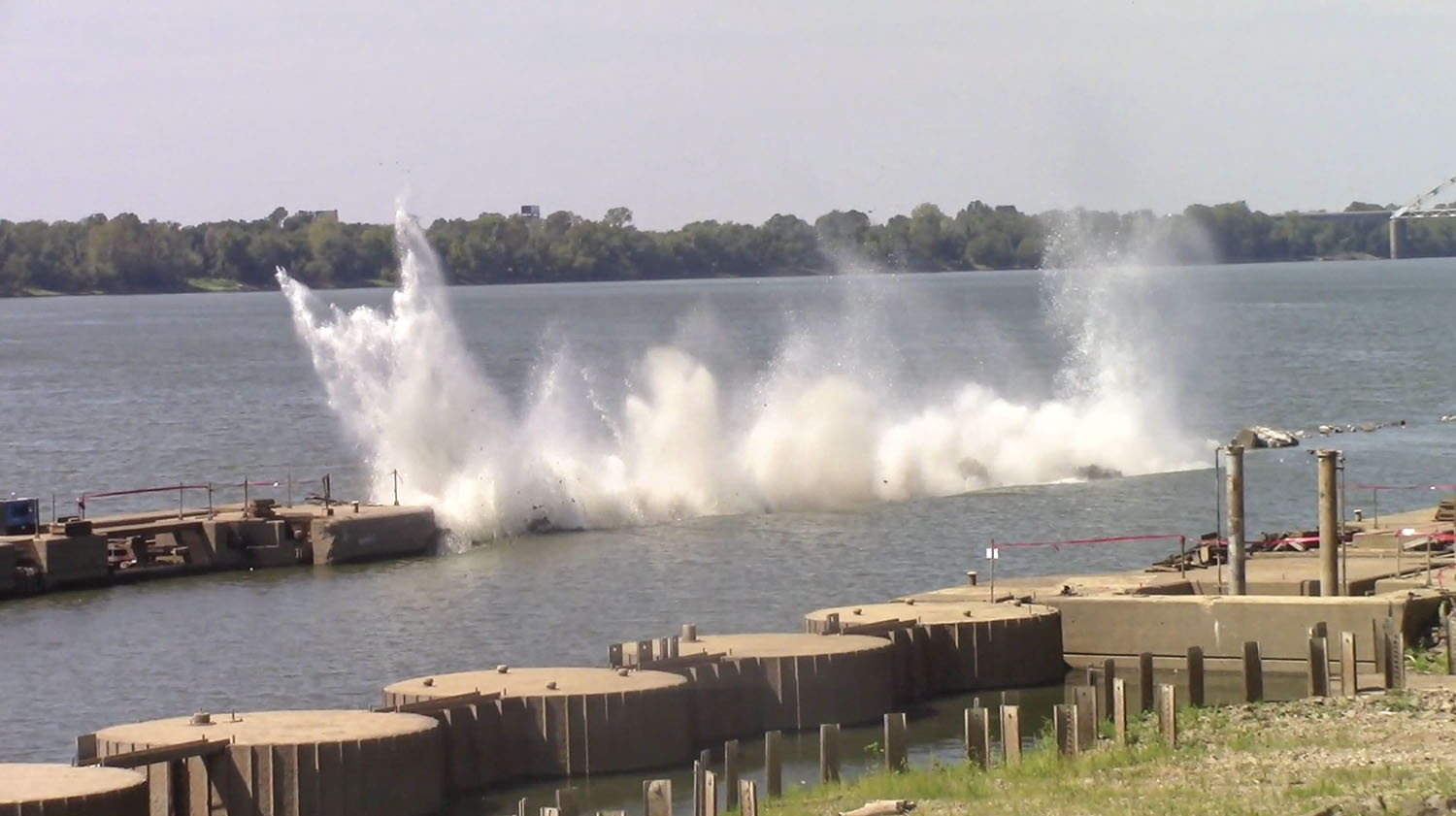 Olmsted Locks and Dam Archives - The Waterways Journal