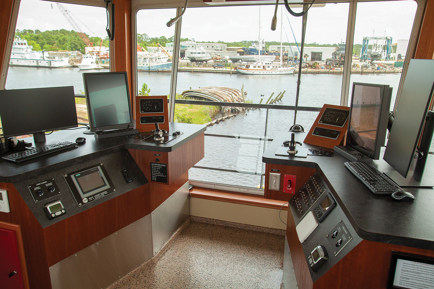 ACBL Puts Pair Of New Z-drive Towboats Into Service - The Waterways Journal