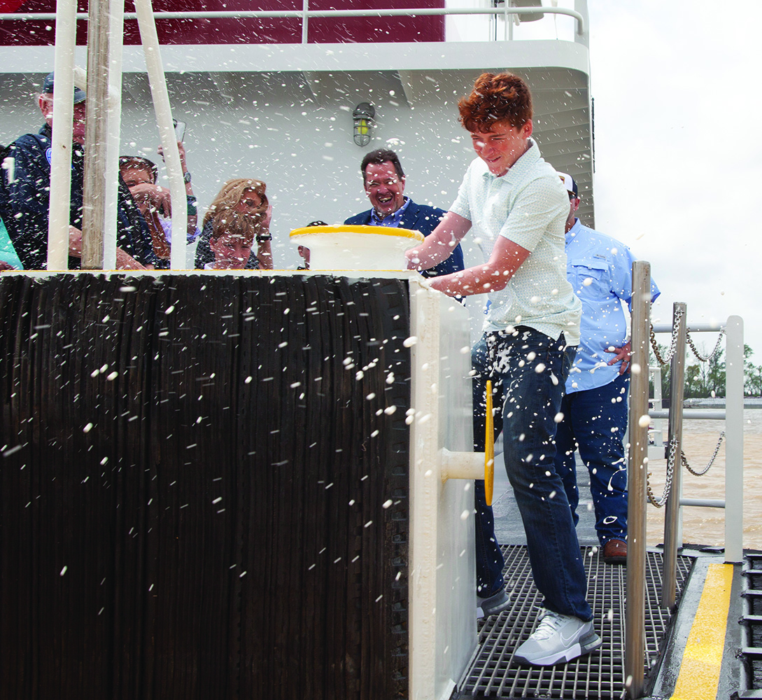 Ingram Christens Mv. David North - The Waterways Journal
